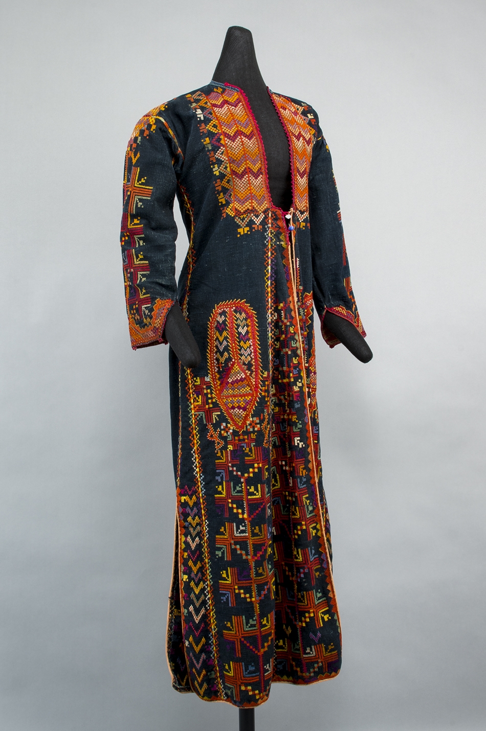 Stories of Syria's Textiles: Art and Heritage across Two Millennia ...